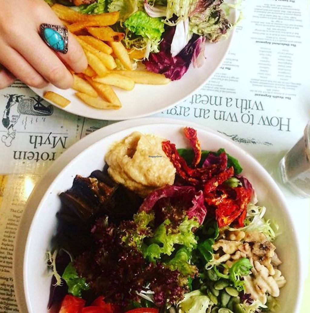 CLOSED: Bookworm Cafe - Outlying Islands Hong Kong Restaurant - HappyCow