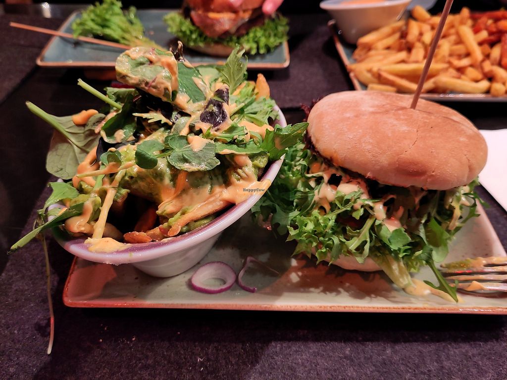 Hans im Glück - Muenster | Review "Super lecker" by MayaVogt - HappyCow