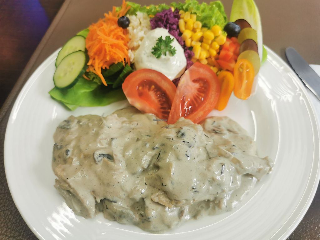 CLOSED: Gluti-no - Alveringem Restaurant - HappyCow