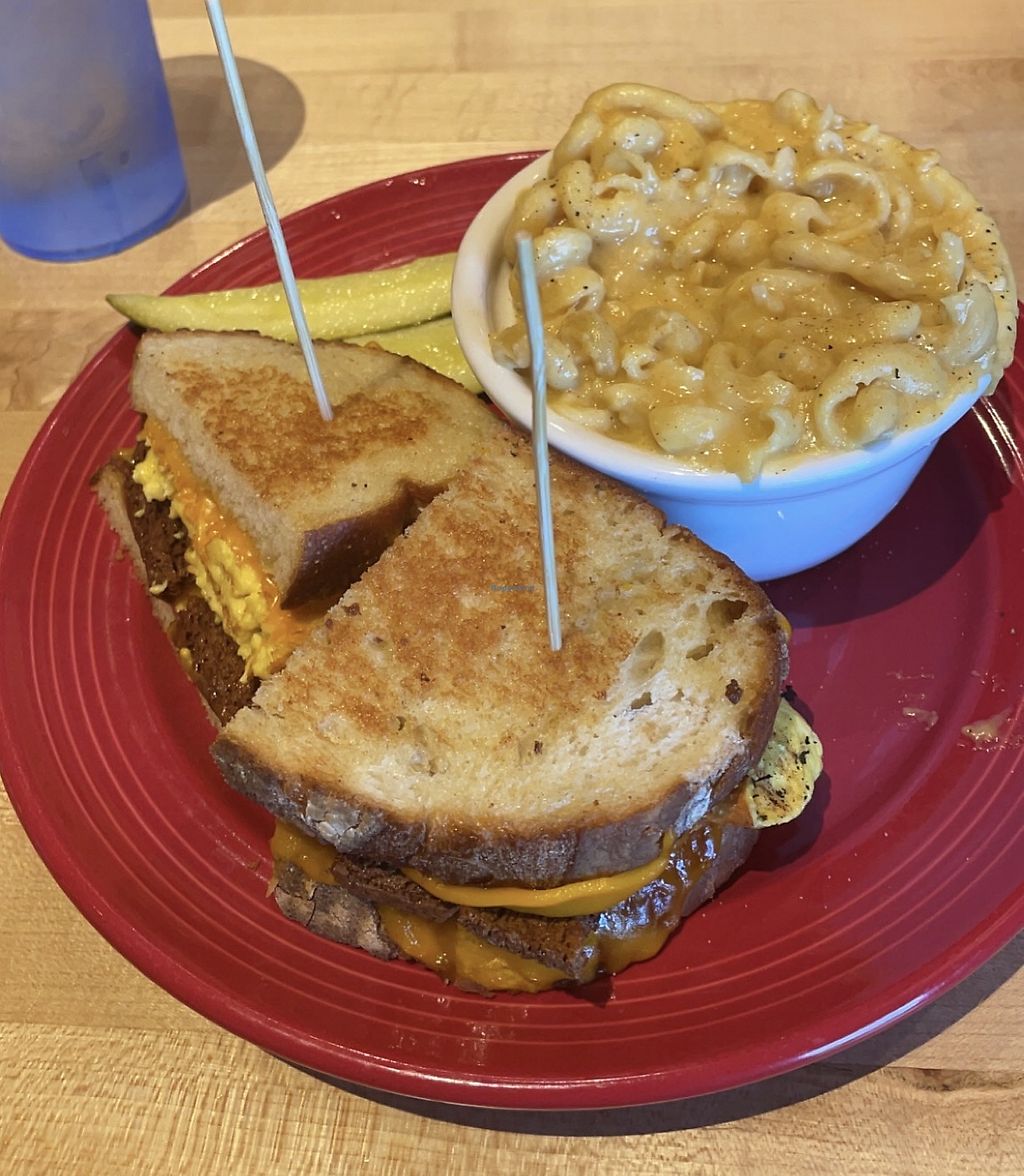 CLOSED: Melt Bar & Grilled - Canton Ohio Restaurant - HappyCow