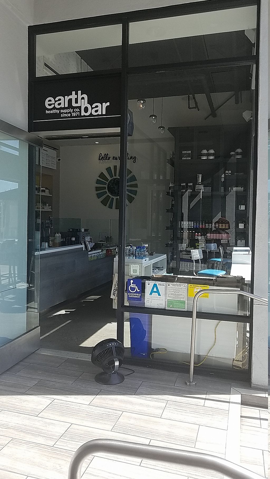 CLOSED: Earthbar - Ocean Ave - Santa Monica California Juice Bar - HappyCow