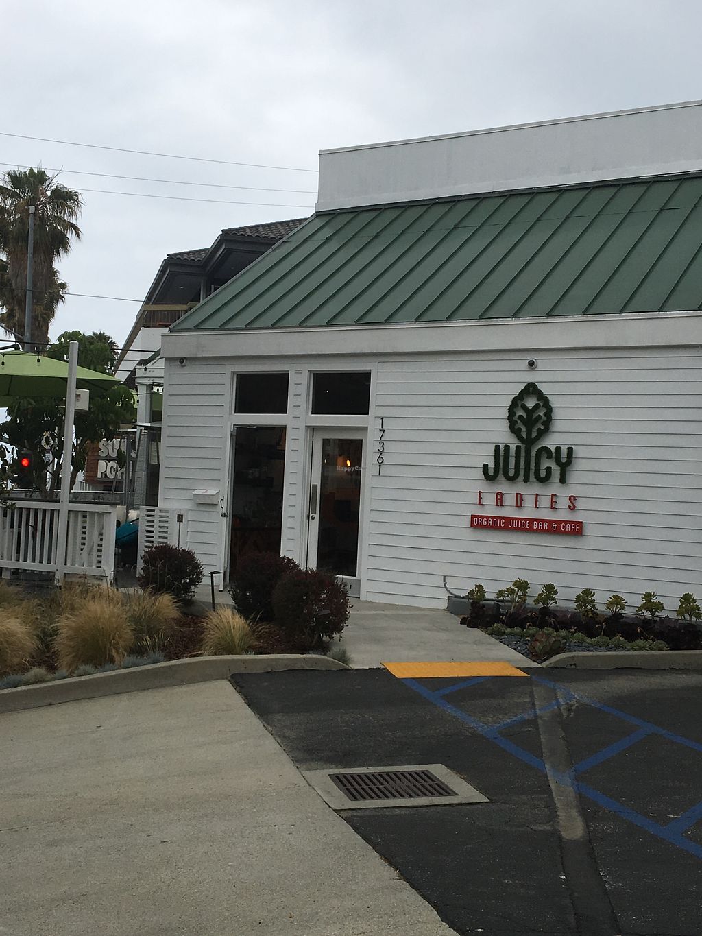 Juicy Ladies - Pacific Palisades California Restaurant - HappyCow
