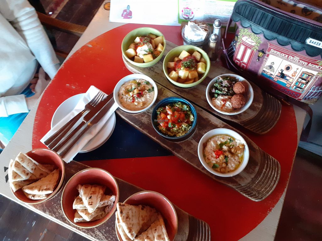 Lounges - Establo Lounge - Rustington Restaurant - HappyCow