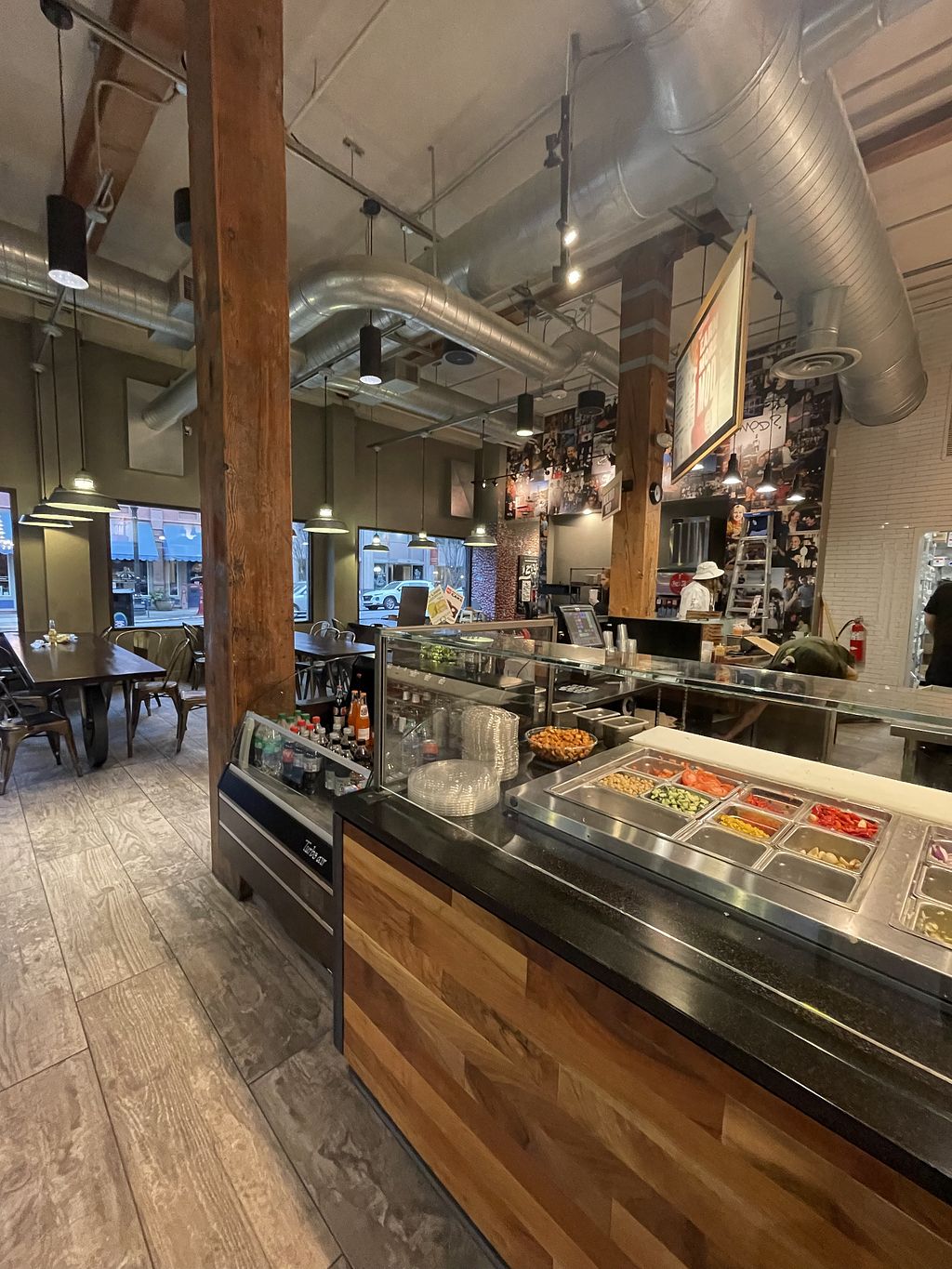 CLOSED: Mod Pizza - Downtown - Portland Oregon Restaurant - HappyCow