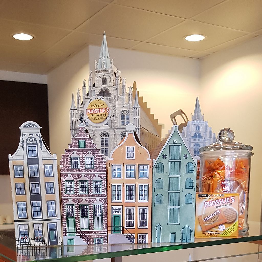 CLOSED: Punselie Cookie Company - Gouda Other - HappyCow