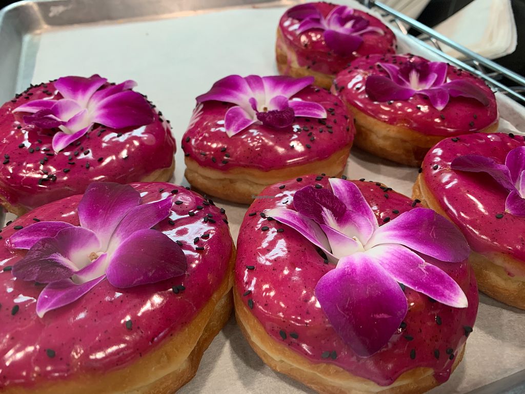 CLOSED: Donatsu - Los Angeles California Bakery - HappyCow