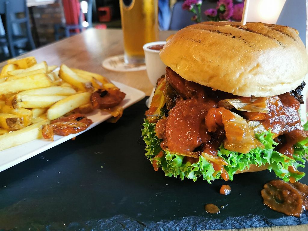 CLOSED: Menz Burger - Cologne Restaurant - HappyCow