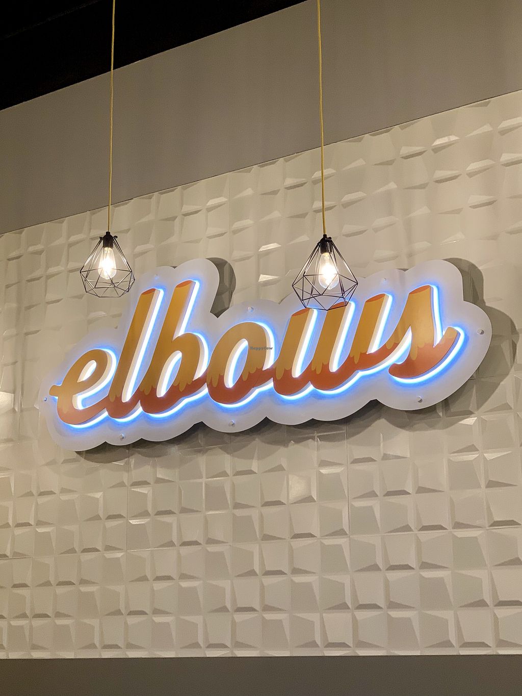 CLOSED: Elbows Mac N' Cheese - Torrance California Restaurant - HappyCow