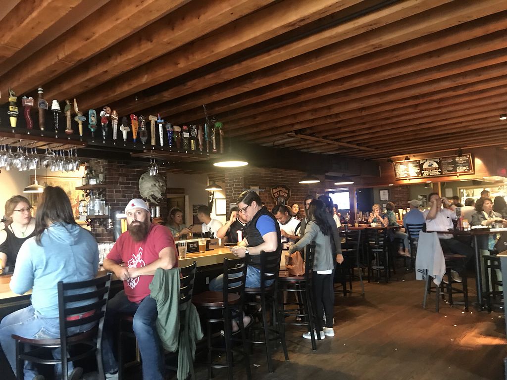 Three Dollar Deweys - Portland Maine Restaurant - HappyCow