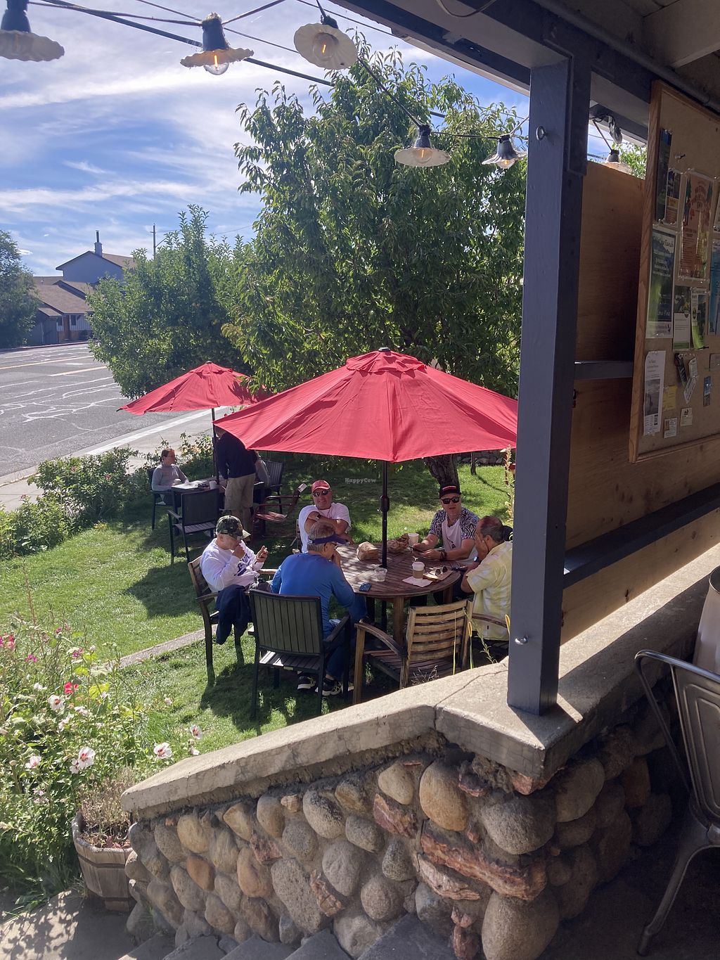 Latte Da Coffee Cafe - Lee Vining | Review "Great stop in Lee Vining ...