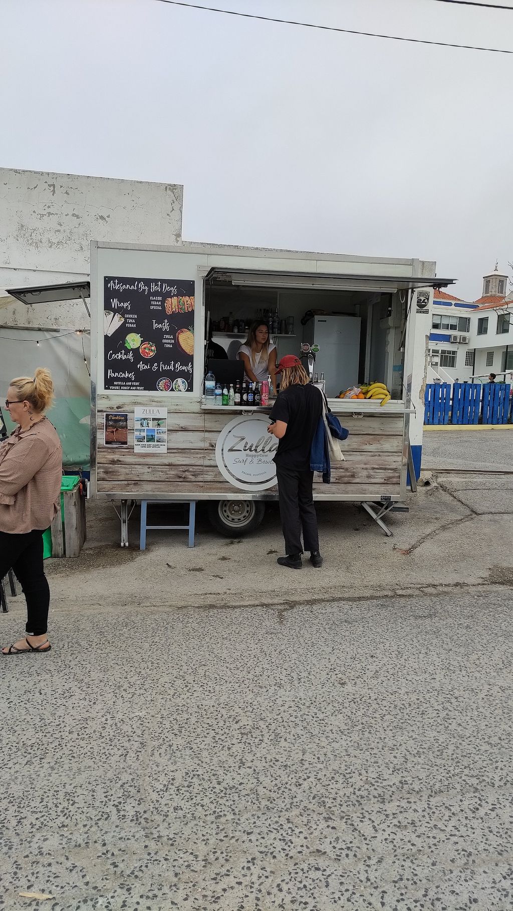 Zulla Surf Bowls - Nazare Restaurant - HappyCow