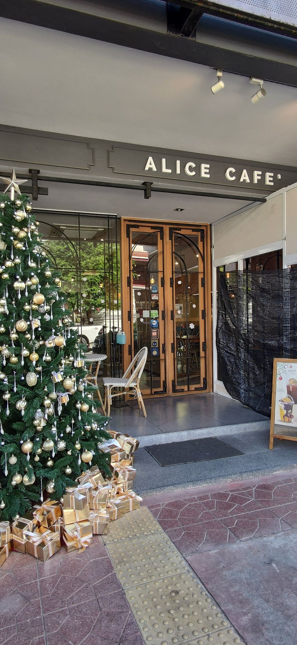 Alice Cafe - Bangkok Restaurant - HappyCow