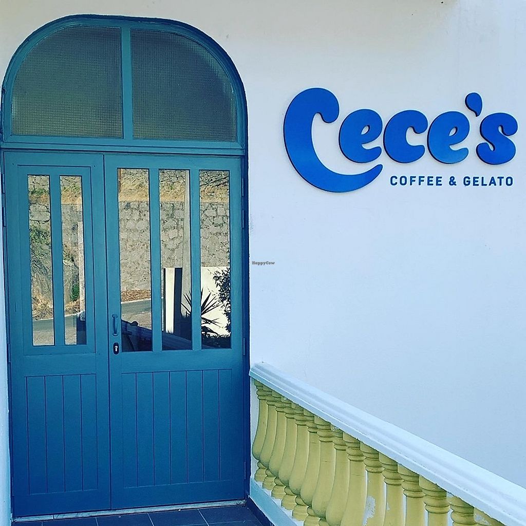 CLOSED: Cece's Coffee & Gelato - Monchique Ice Cream - HappyCow