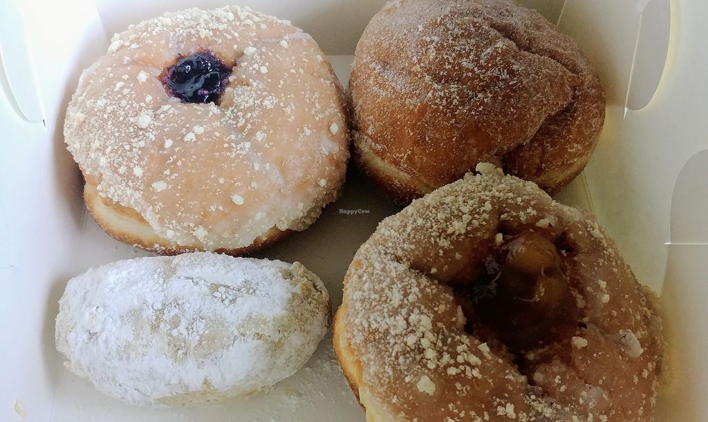 CLOSED: Hugo's Donuts - Frankston Victoria Other - HappyCow