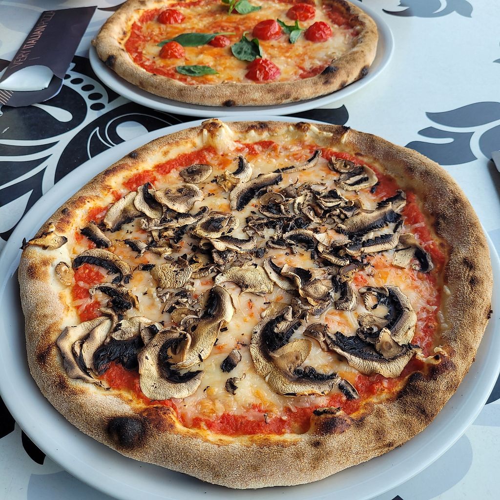 CLOSED: Very Italian Pizza - Breda Restaurant - HappyCow