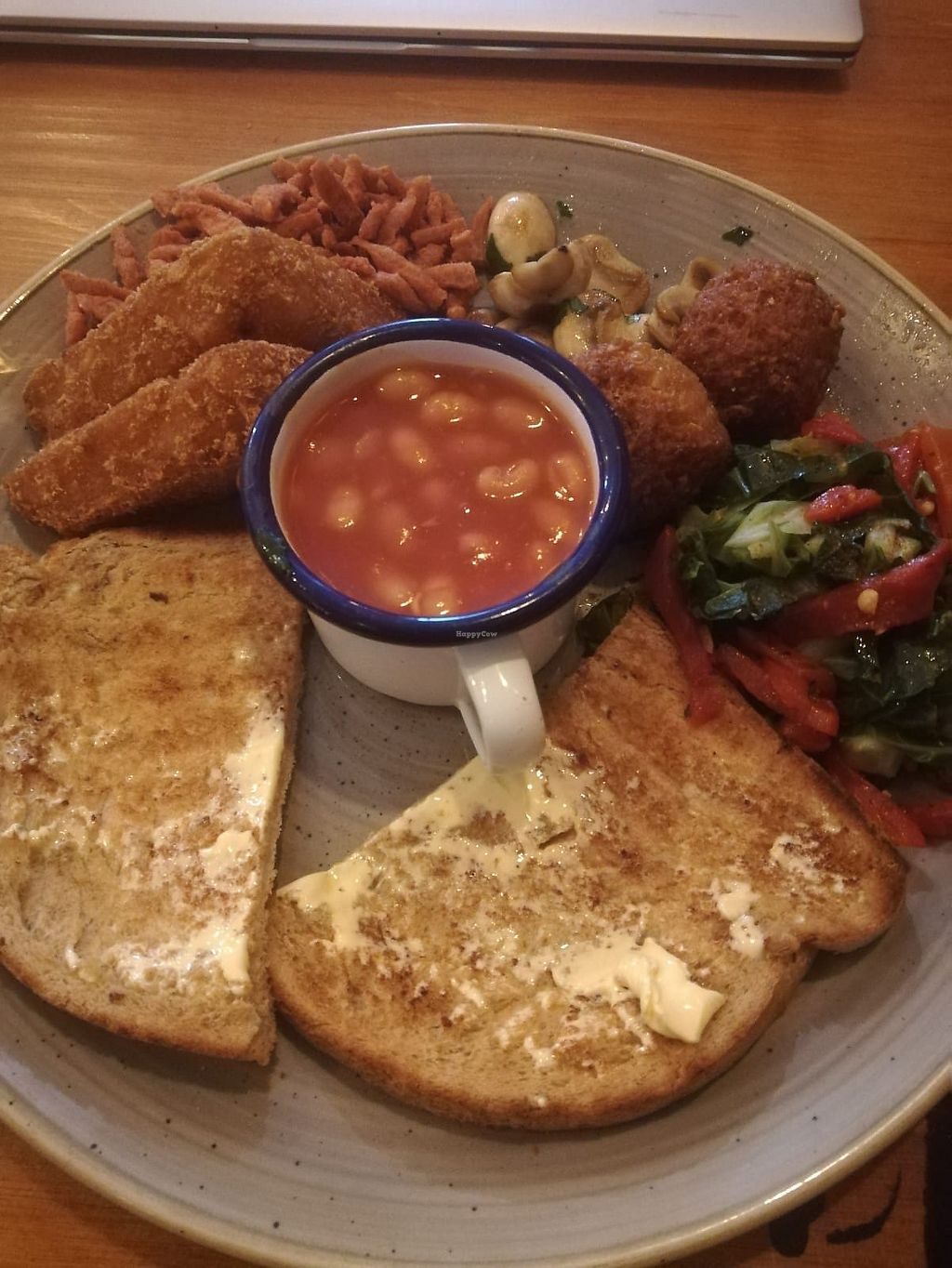 Lounges - Cofio Lounge - Carmarthen Restaurant - HappyCow