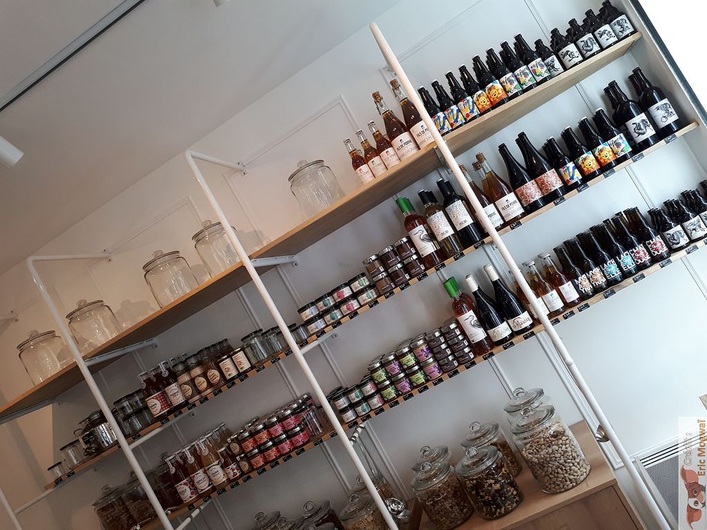 CLOSED: La Station - Paris Health Store - HappyCow