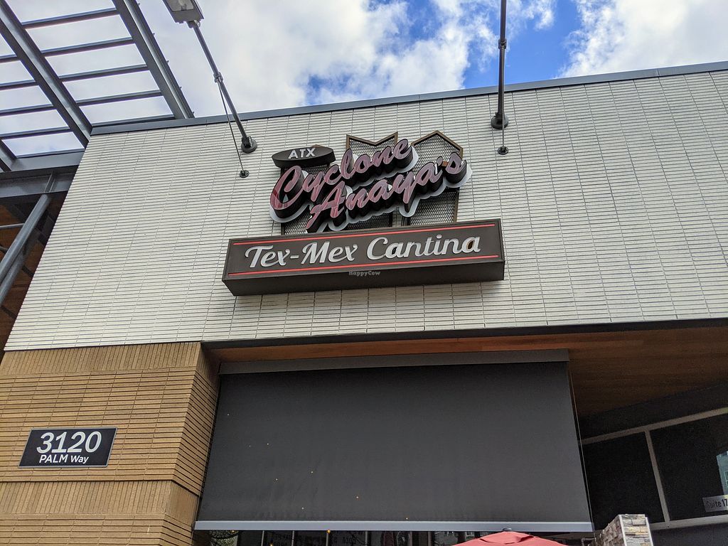 CLOSED: Valencia's Tex-Mex Garage - Austin Texas Restaurant - HappyCow