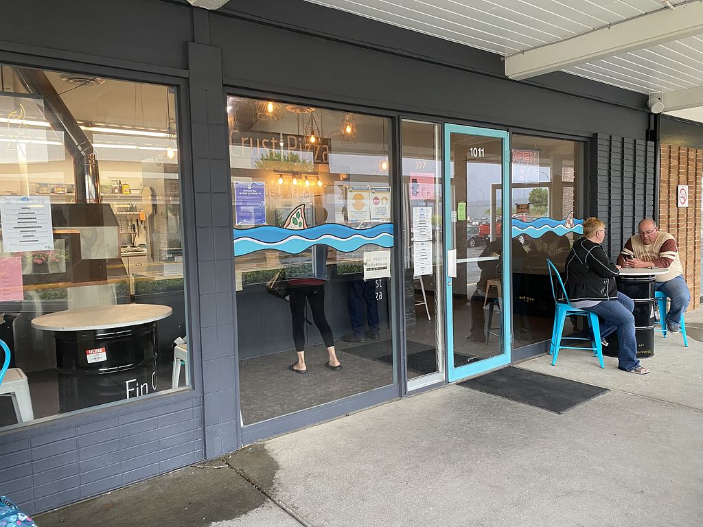 CLOSED: Fin Crust Pizza - Campbell River British Columbia Restaurant ...