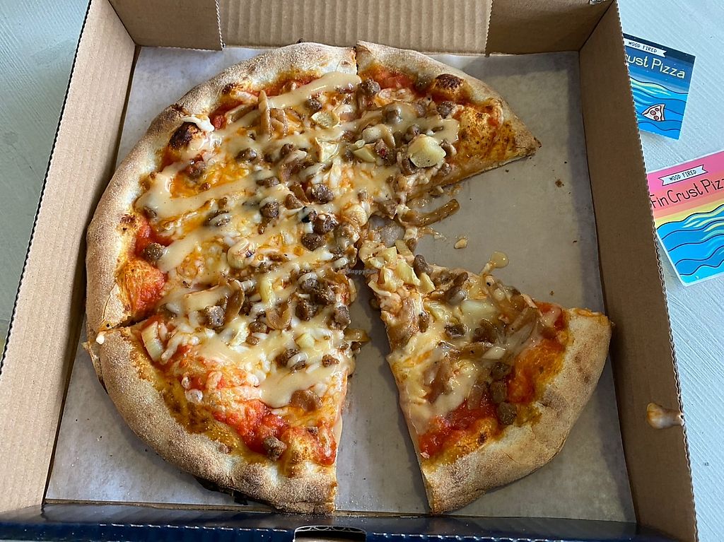 CLOSED: Fin Crust Pizza - Campbell River British Columbia Restaurant ...