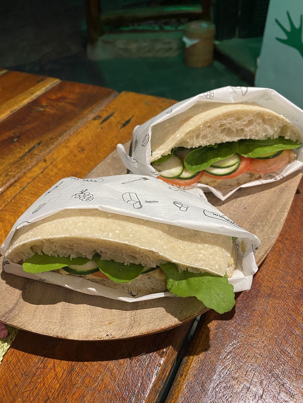 Taca Le Pão - Cairu Bakery - HappyCow