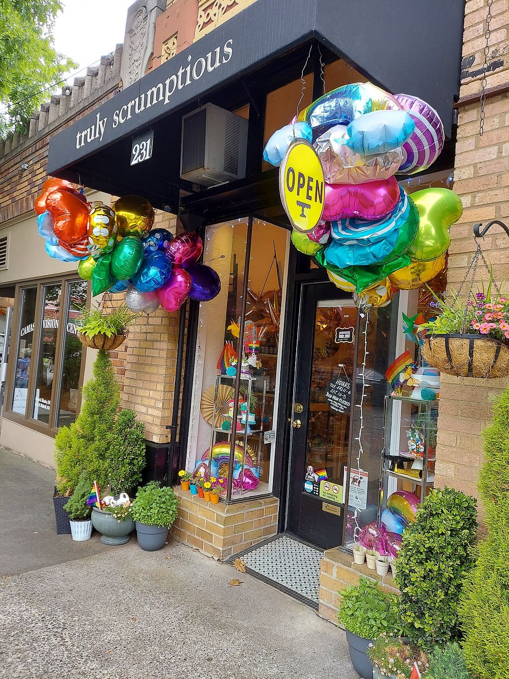 CLOSED: truly scrumptious - Camas Washington Bakery - HappyCow