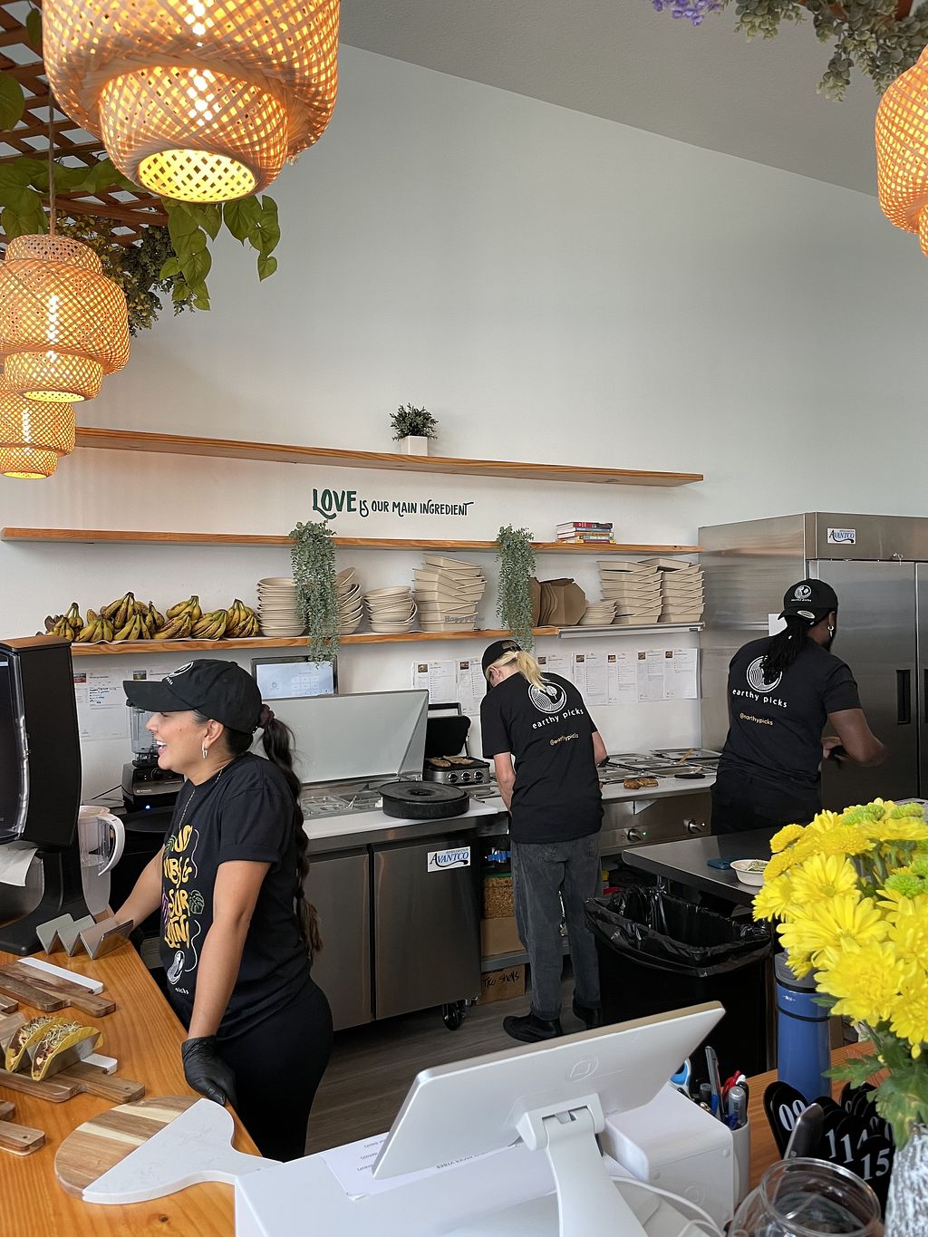 Earthy Picks - Orlando Florida Restaurant - HappyCow