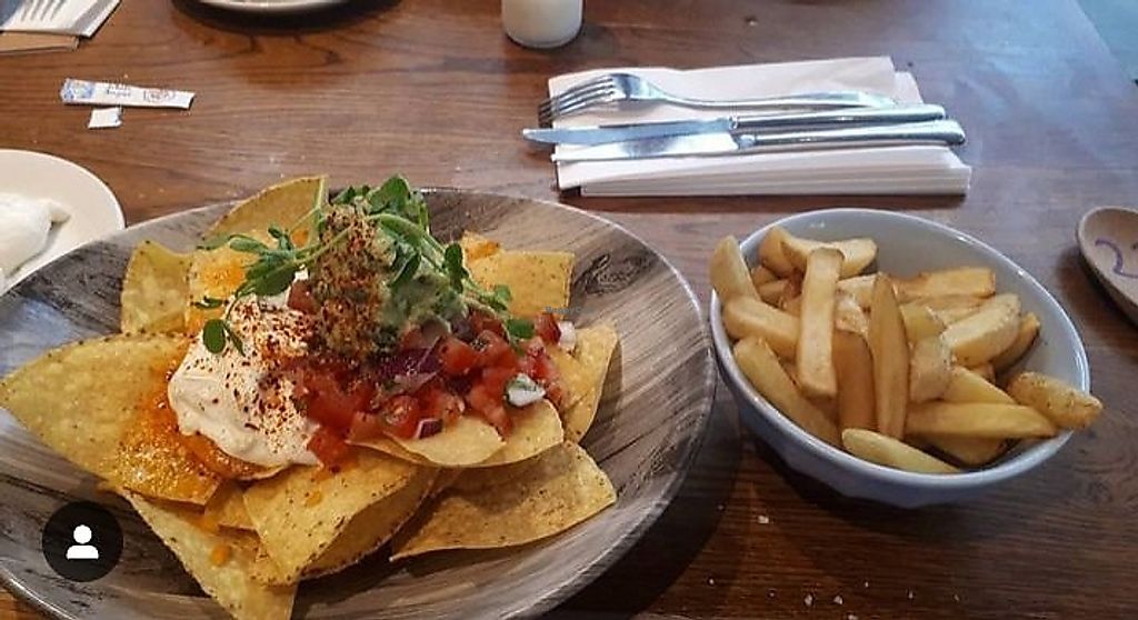 LGW - The Red Lion - North Terminal - Crawley Restaurant - HappyCow