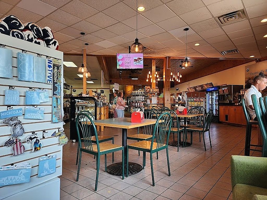 Fresh Coast Market - Traverse City Michigan Restaurant - HappyCow