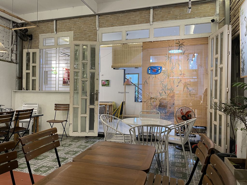 CLOSED: Loving Hut Diệp Lâm Vegan - Ho Chi Minh City Restaurant - HappyCow