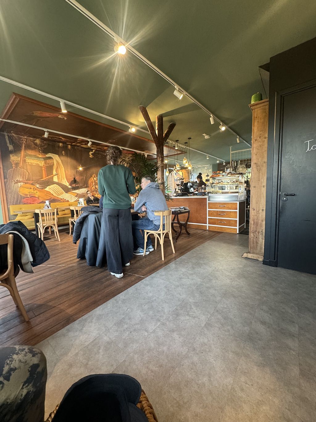 Liever Hier - Amsterdam Coffee & Tea - HappyCow
