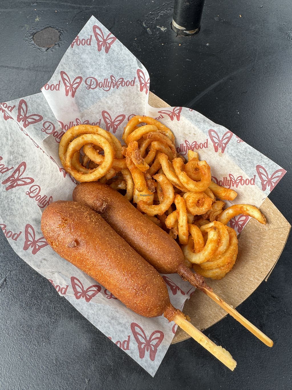 Dogs N Taters - Pigeon Forge Tennessee Restaurant - HappyCow