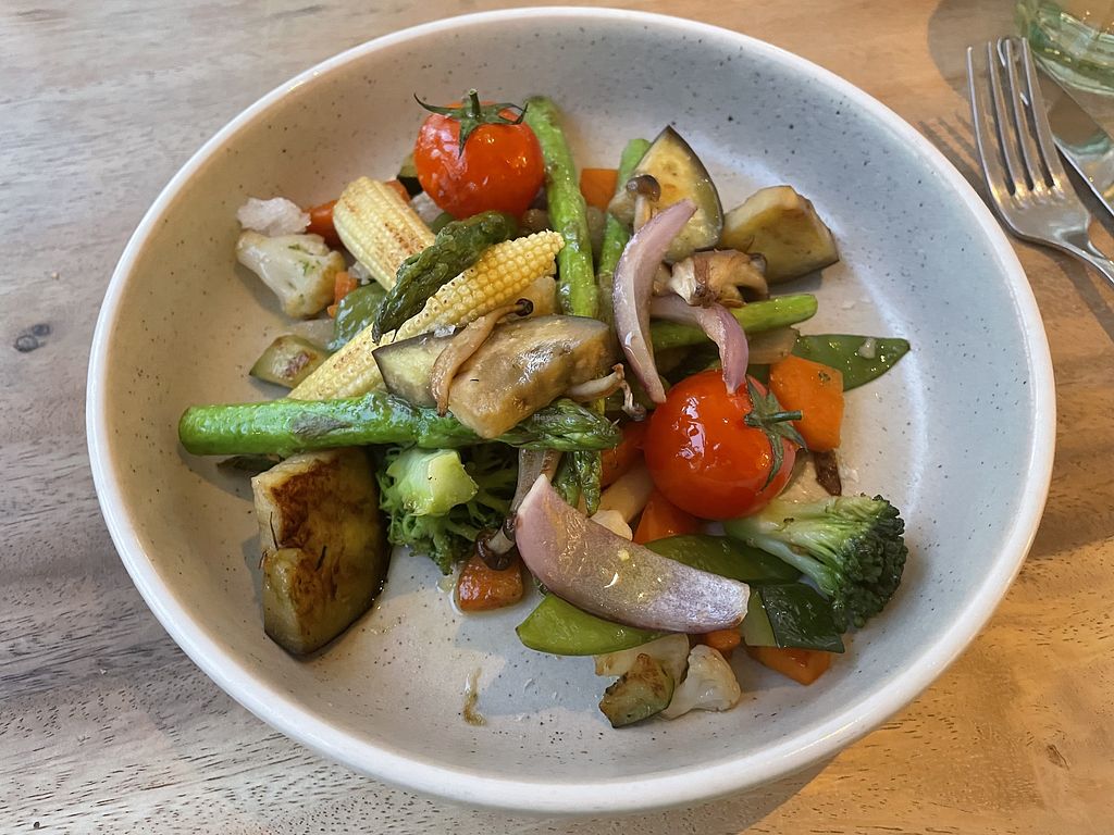 Nuzza Beach & Terrace Restaurant - El Campello Restaurant - HappyCow