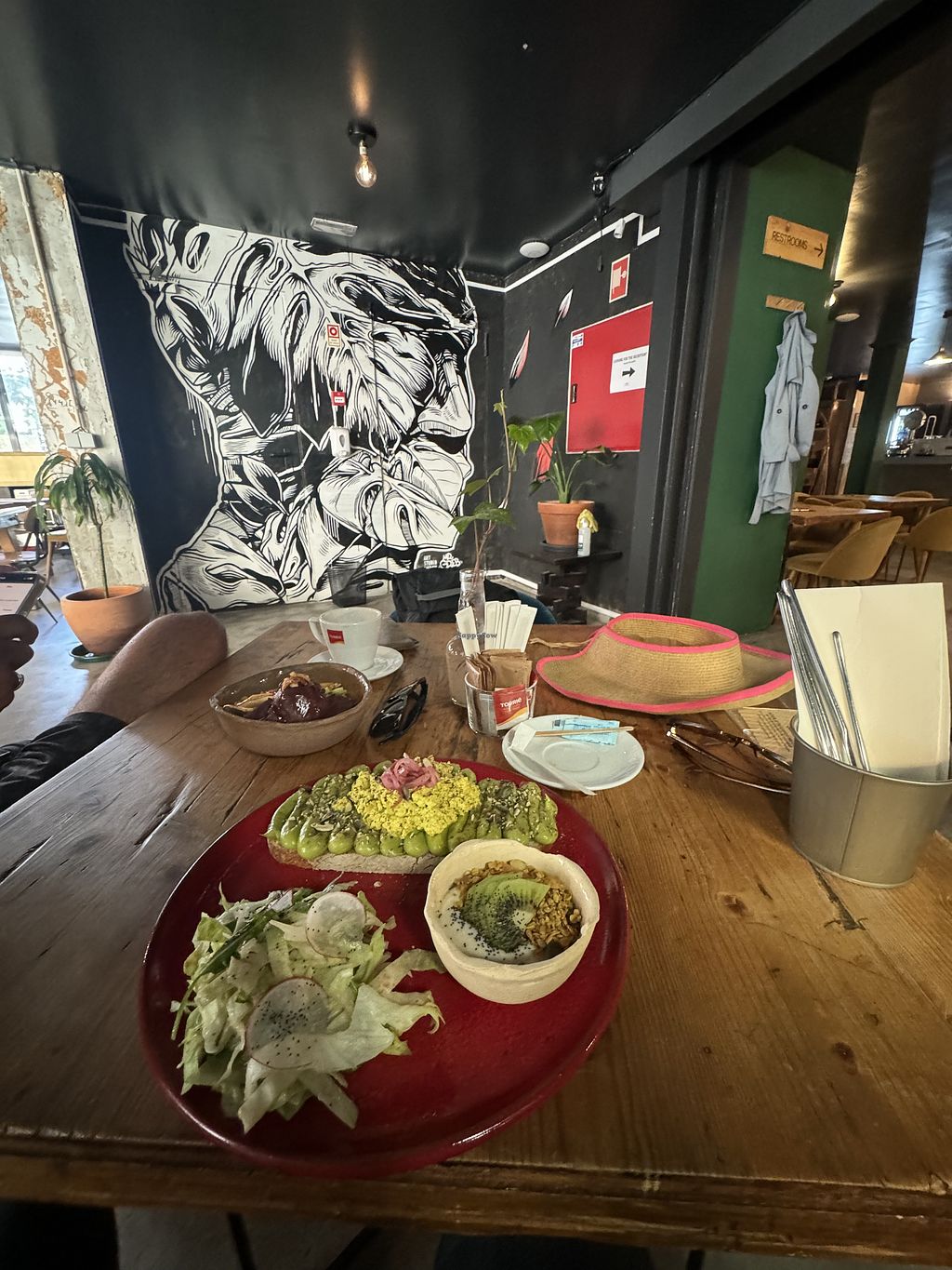 CLOSED: Powerplant Lisbon - Lisbon Restaurant - HappyCow