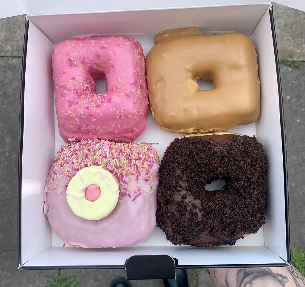 CLOSED: Doughnotts - Birmingham Bakery - HappyCow