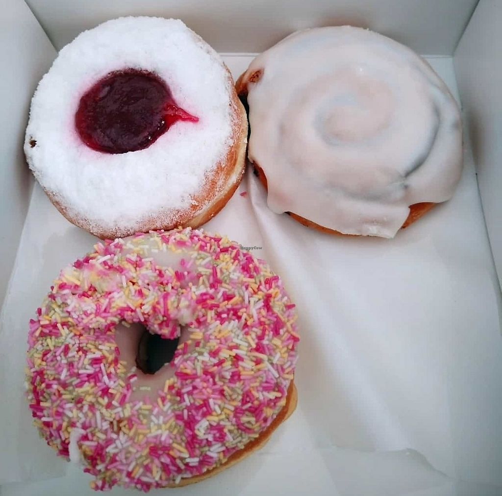 CLOSED: Doughnotts - Birmingham Bakery - HappyCow