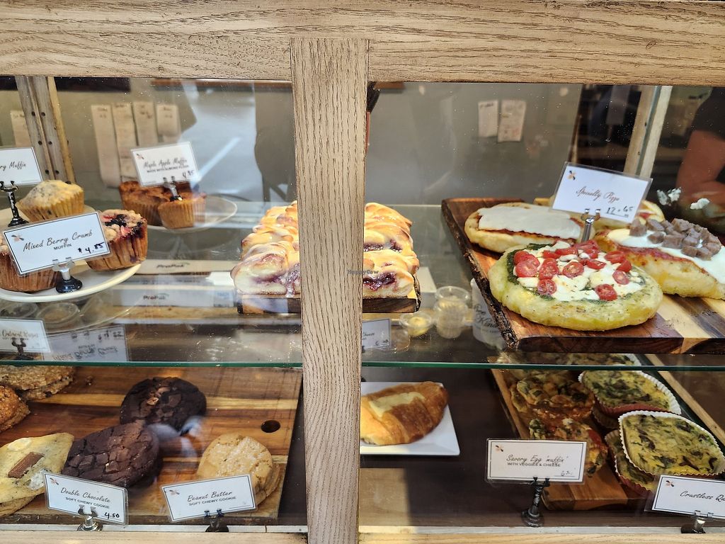 Stowe Bee Bakery & Cafe - Stowe Vermont Coffee & Tea - HappyCow