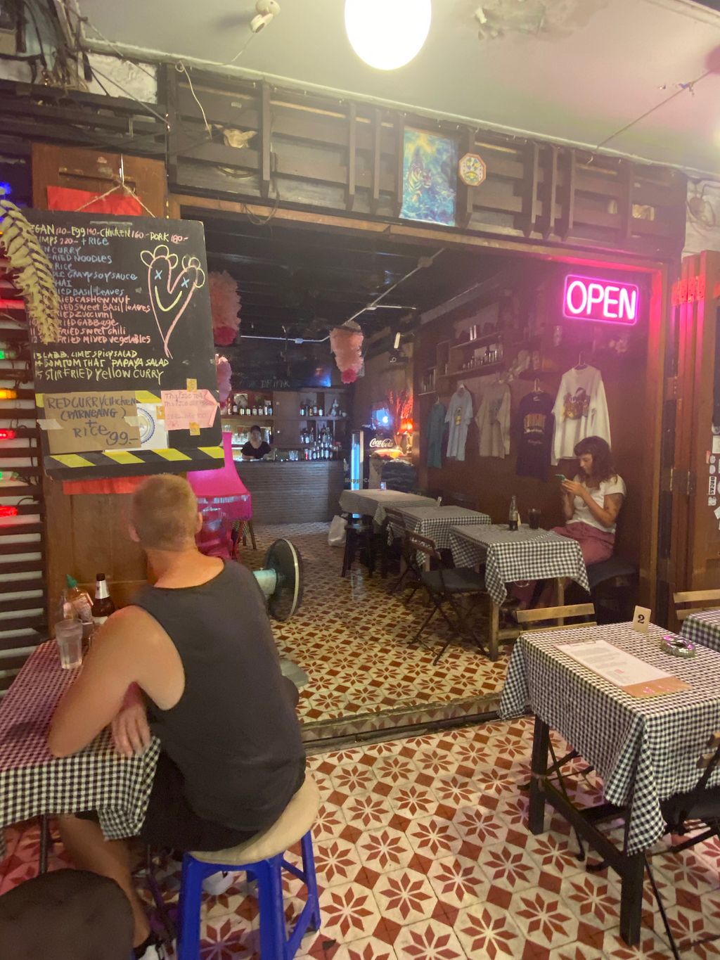 CLOSED: STUDIYO BAR - Bangkok Restaurant - HappyCow