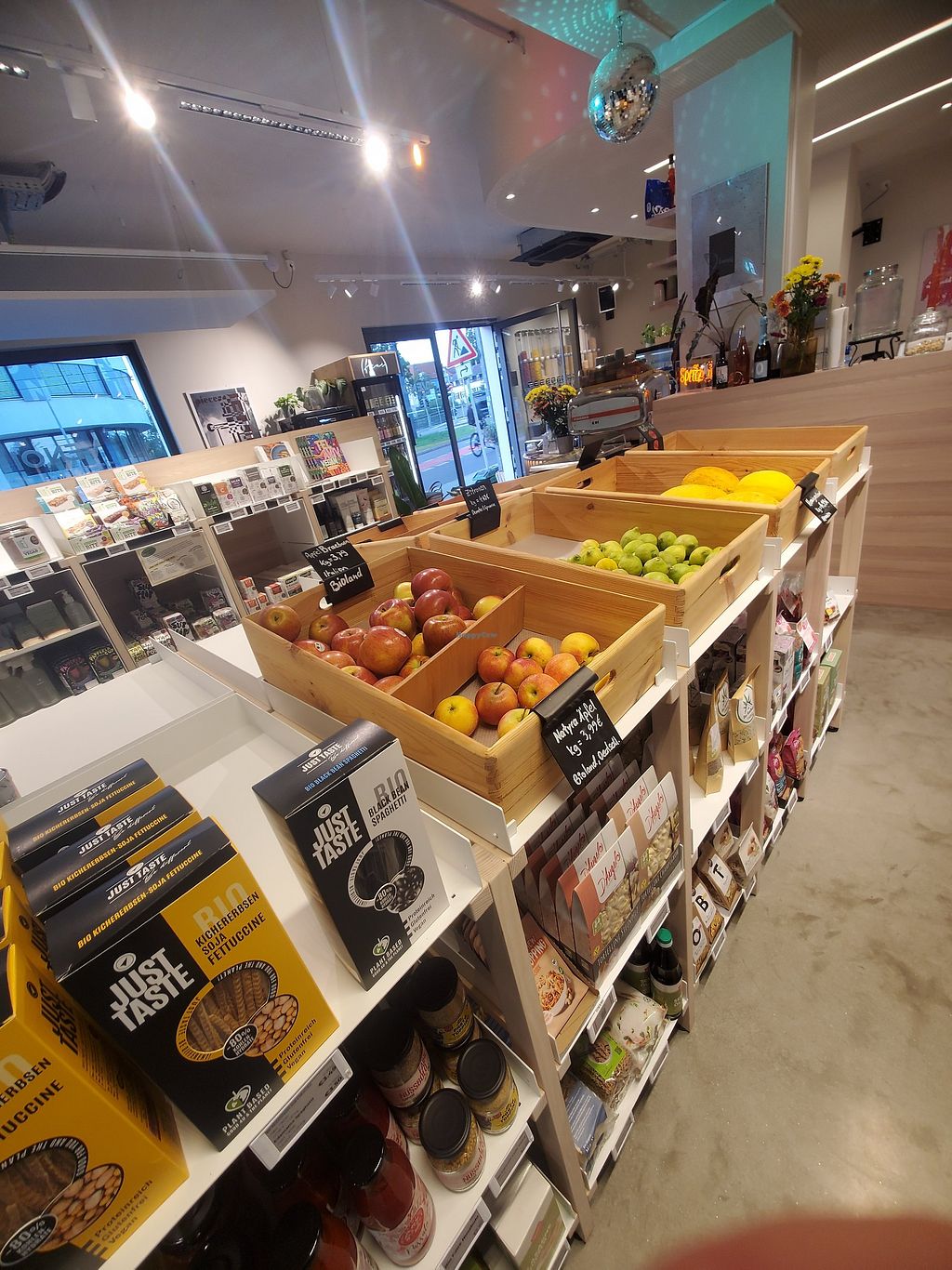 CLOSED: VENOI - Freiburg Veg Store - HappyCow