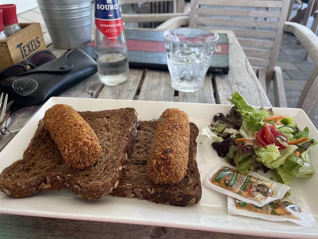 Paviljoen Strandbad Edam - Edam Restaurant - HappyCow