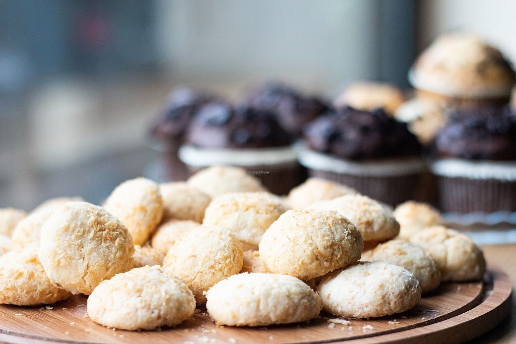 CLOSED: V Sweets - Istanbul Bakery - HappyCow