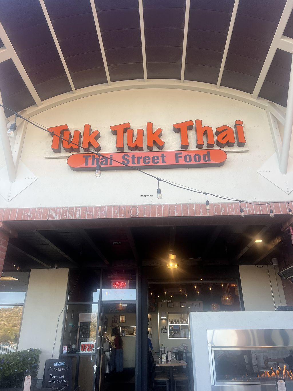 Tuk Tuk Thai - Tucson | Review "Me Gusta" by CatsLoveMe - HappyCow