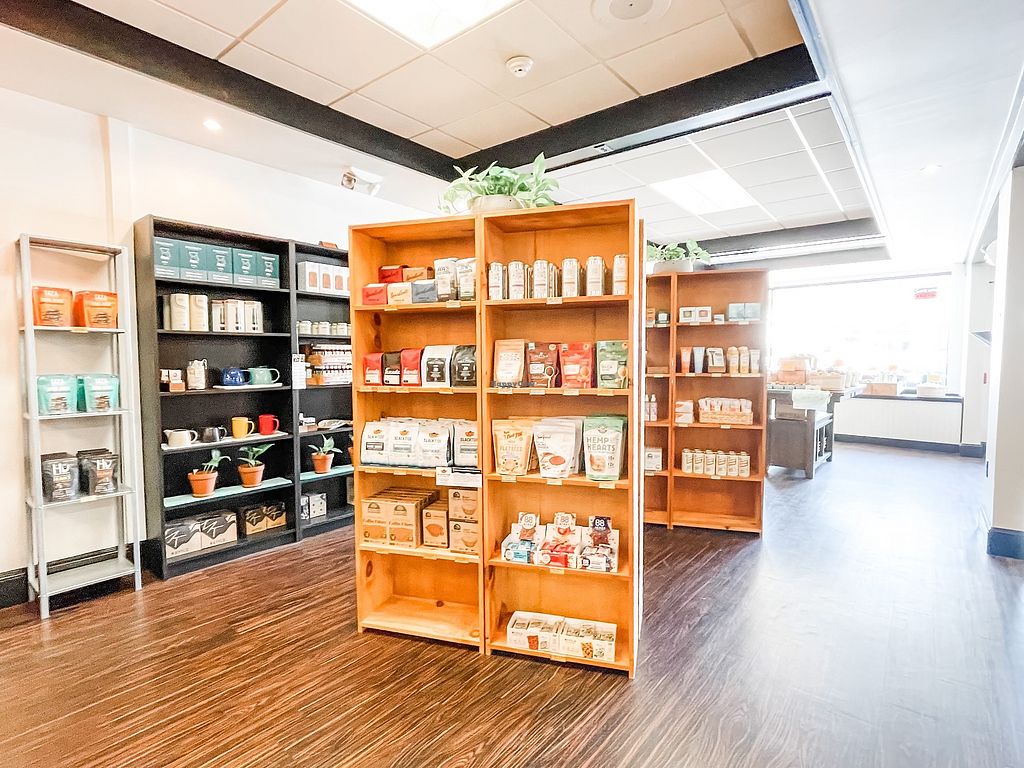 CLOSED: Schubert Provisions - Braintree Massachusetts Veg Store - HappyCow