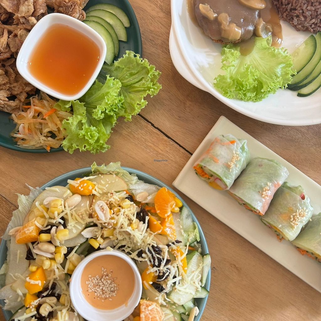 Lunhaw Vegetarian Restaurant - Dipolog | Review "Delicious Vegetarian ...