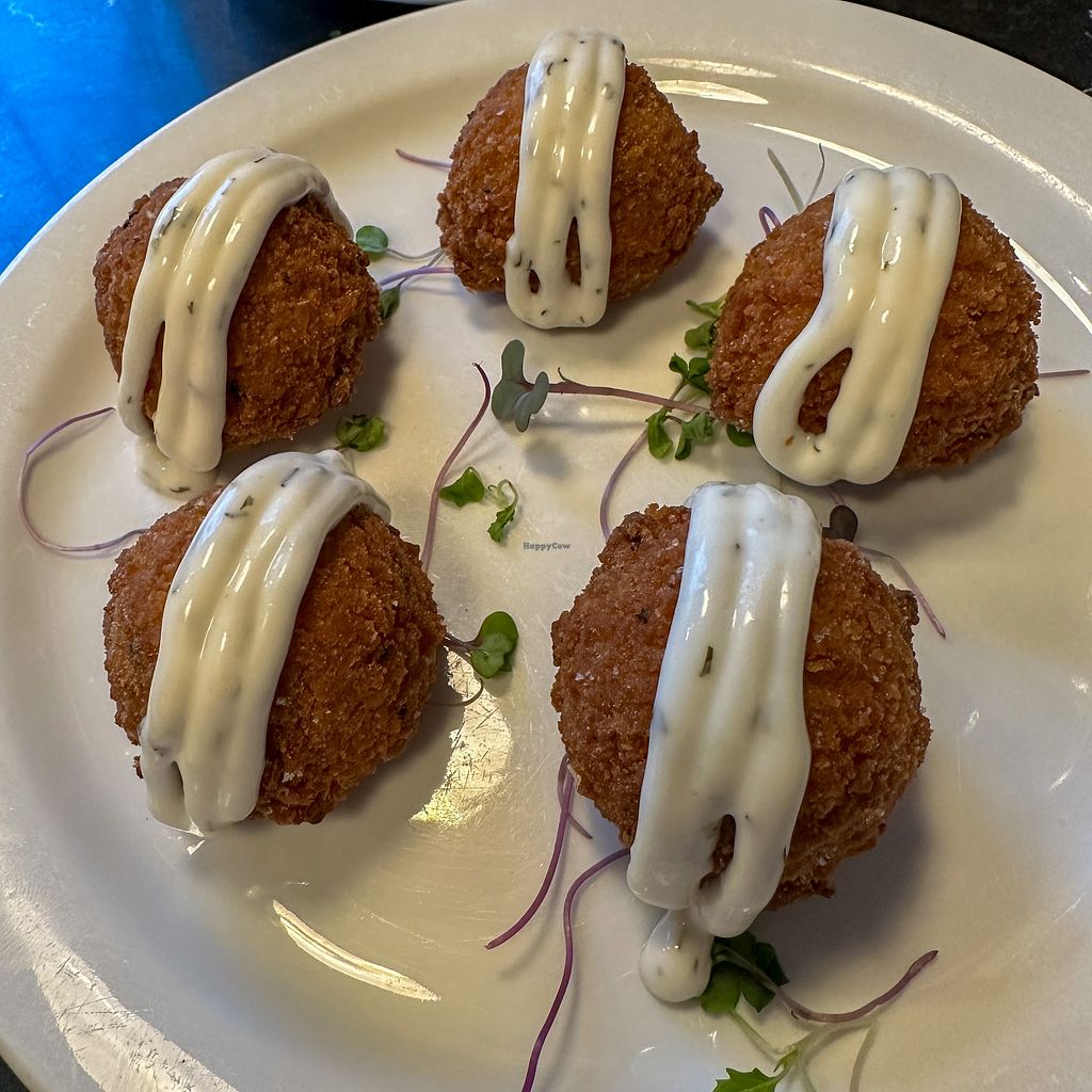 Mad Rabbit Cafe - Madison Wisconsin Restaurant - HappyCow