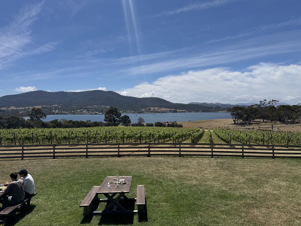 Bangor Vineyard Shed - Dunalley | Review "Great location and service ...