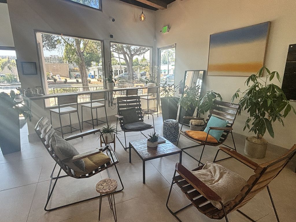 muun chi - Redondo Beach California Veg Store - HappyCow