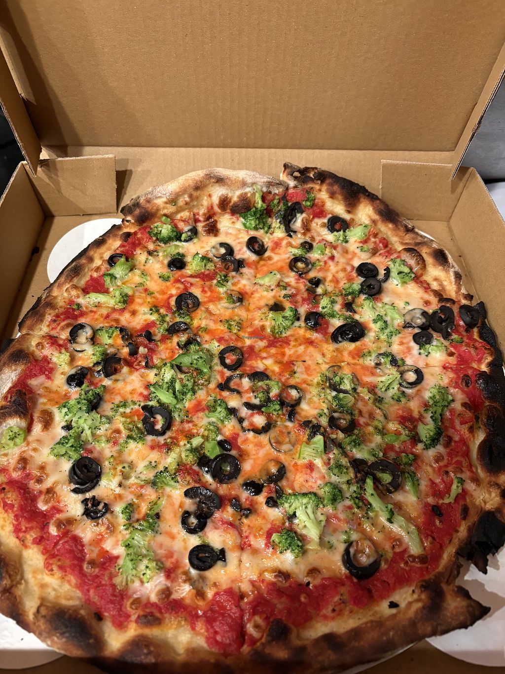 Ozzy's Apizza - Food Stand - New Haven | Review "Great vegan New Haven ...
