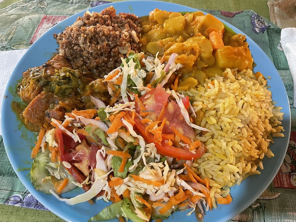 CLOSED: Gee Wiz - Treasure Beach Restaurant - HappyCow