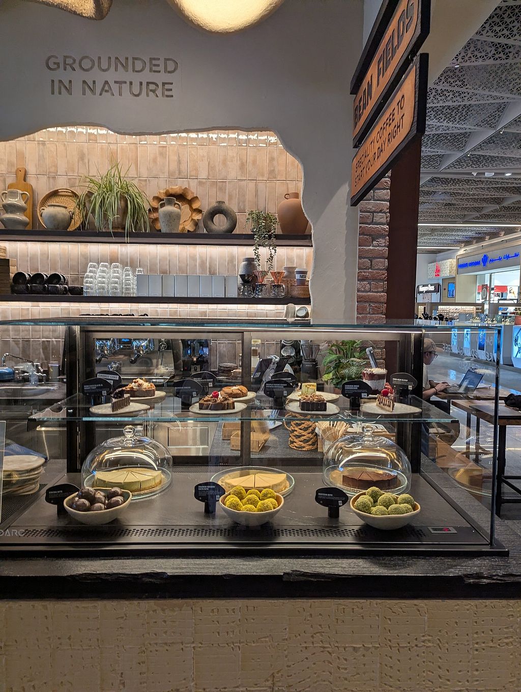 Flavour Fields - Galleria Mall - Dubai | Review "Field With Love" by keep_it_tdy - HappyCow